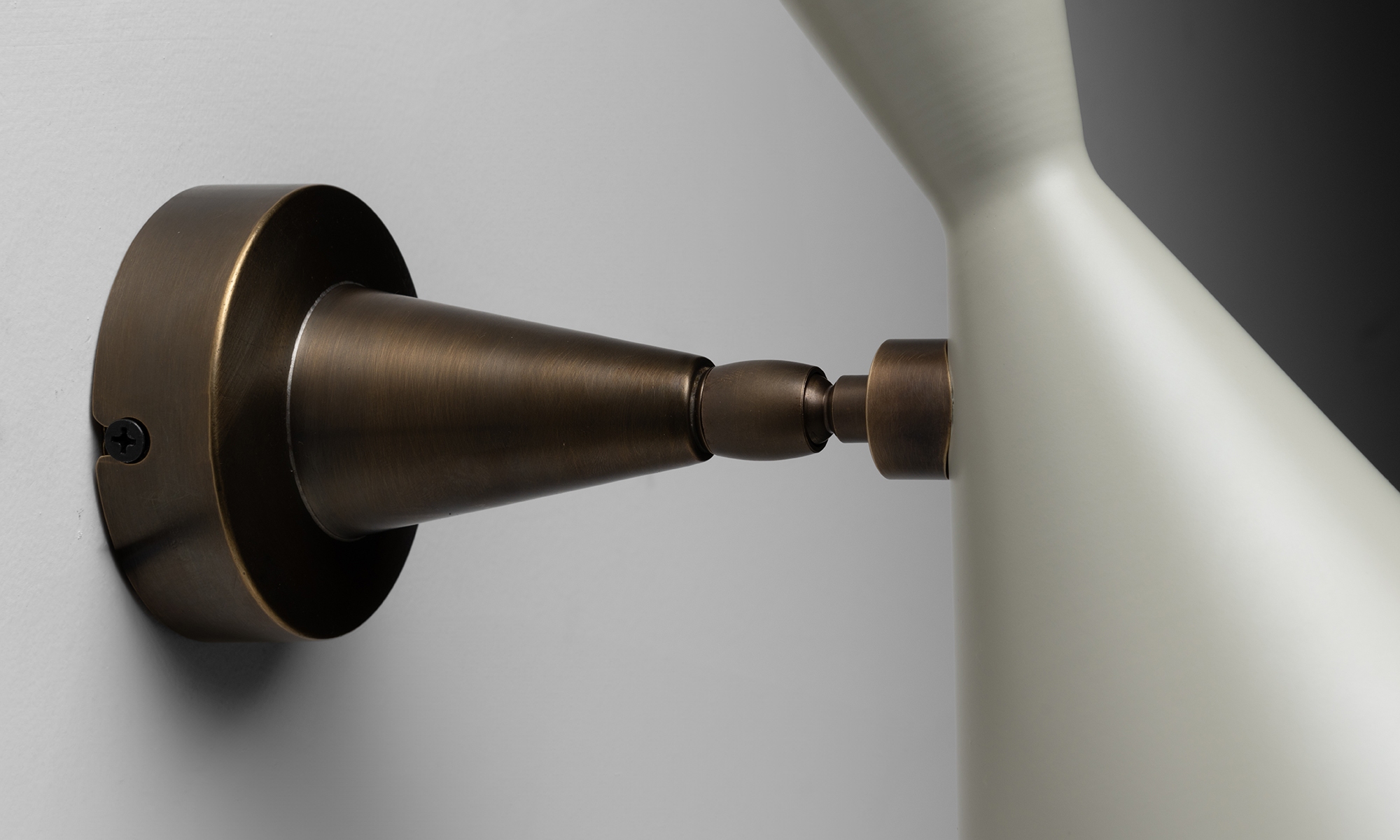 Cream Directional Sconce :: Obsolete