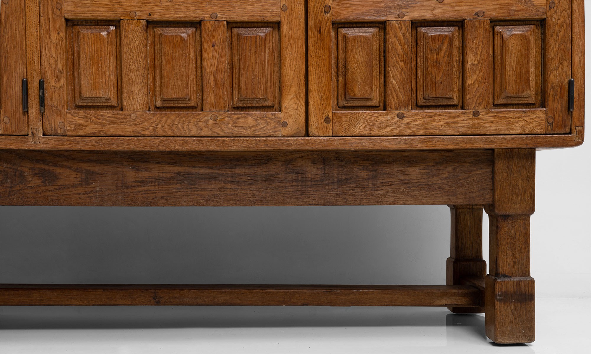 Oak Credenza :: Obsolete