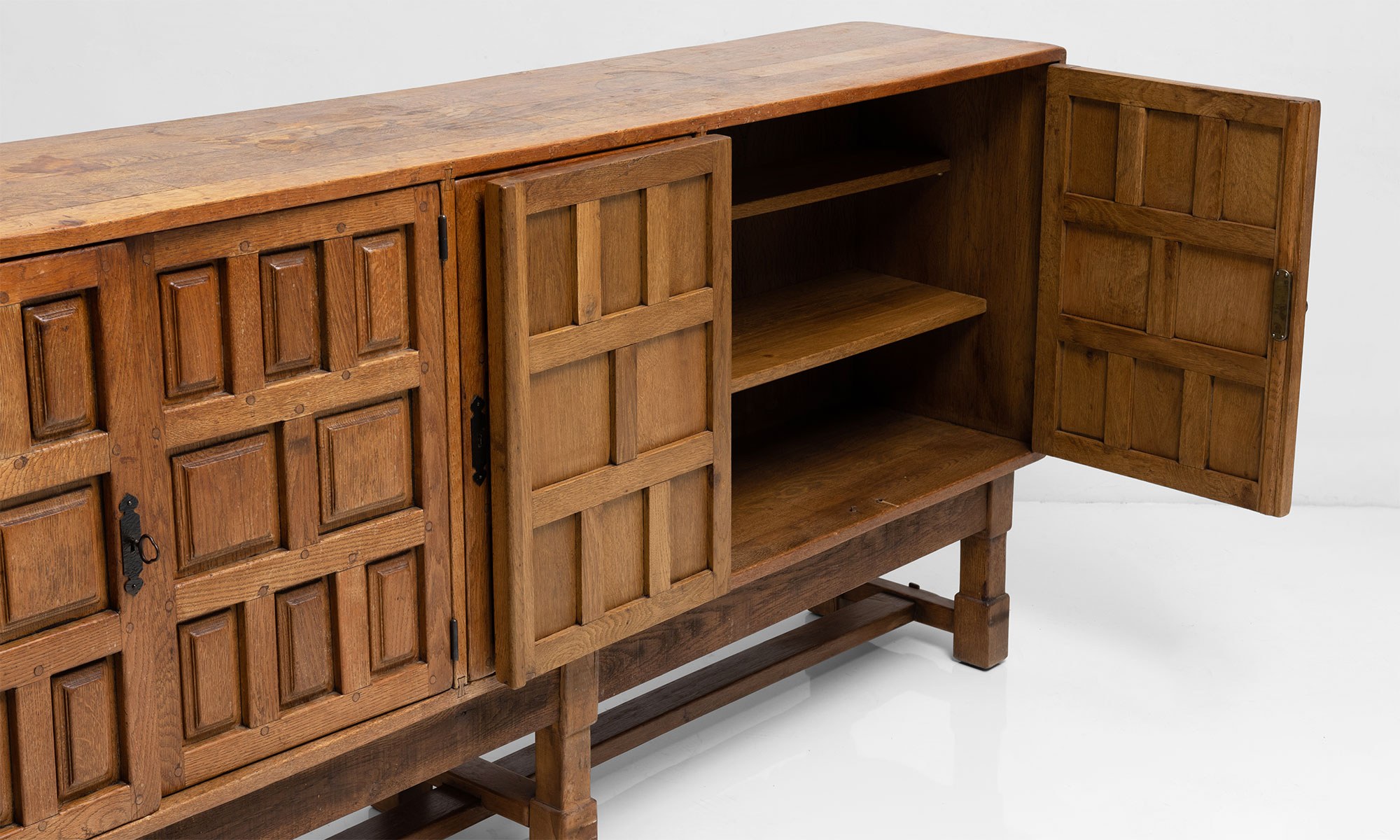 Oak Credenza :: Obsolete