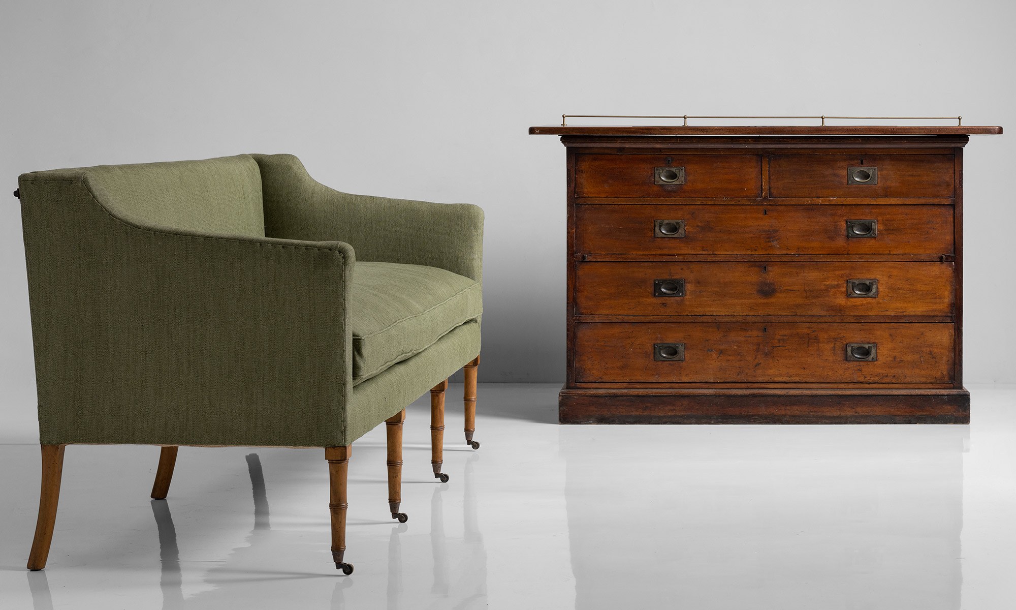 George III Campaign Sofa :: Obsolete