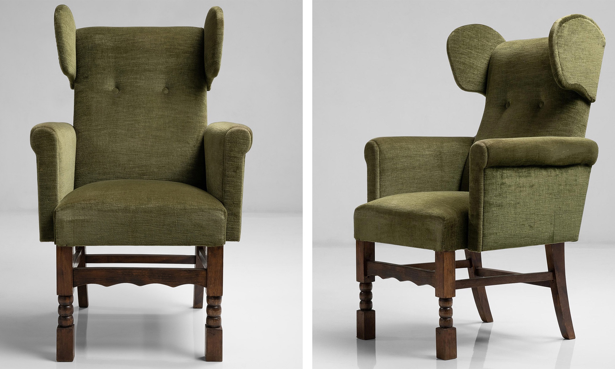 Atypical Wingback Armchair :: Obsolete