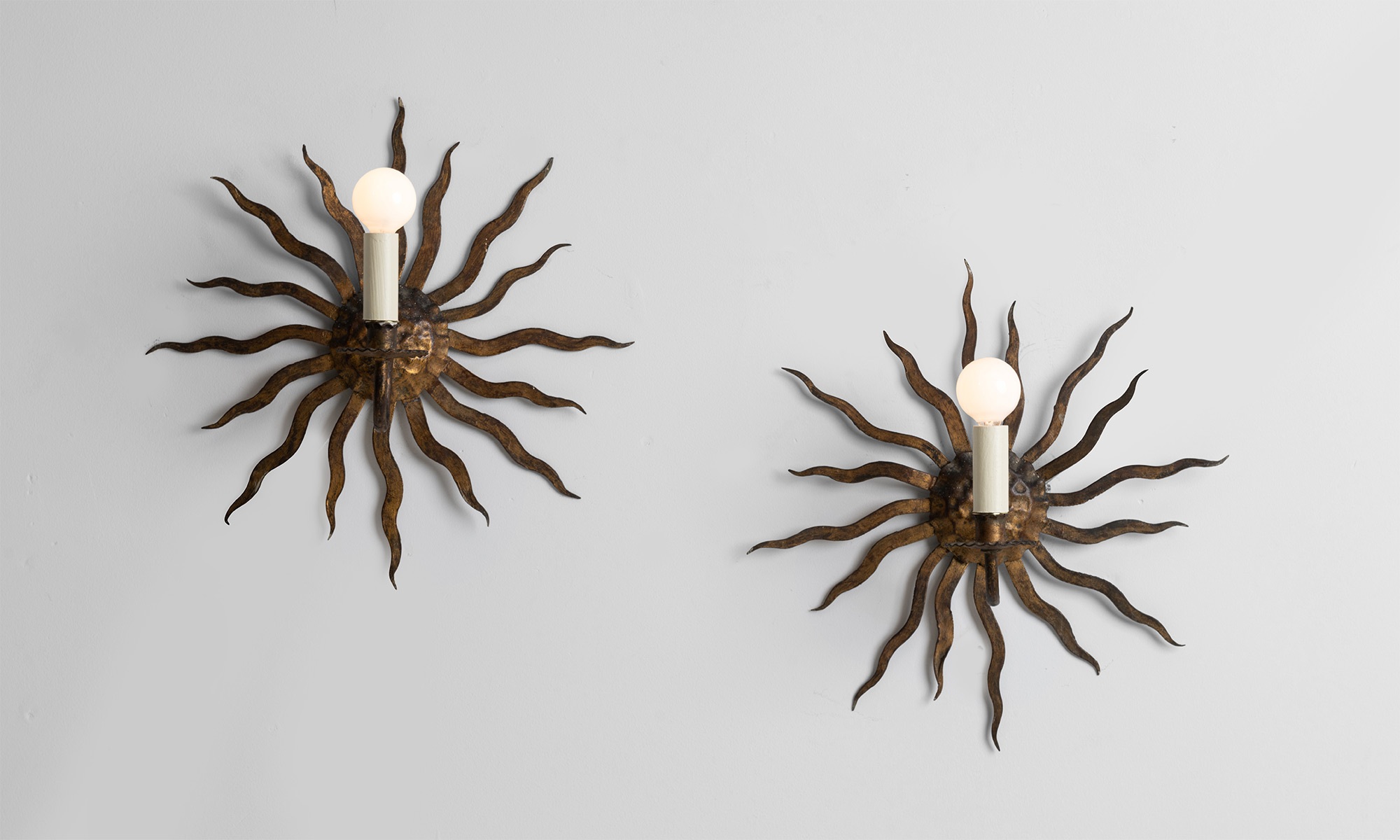 Pair of Brass Star Sconces :: Obsolete