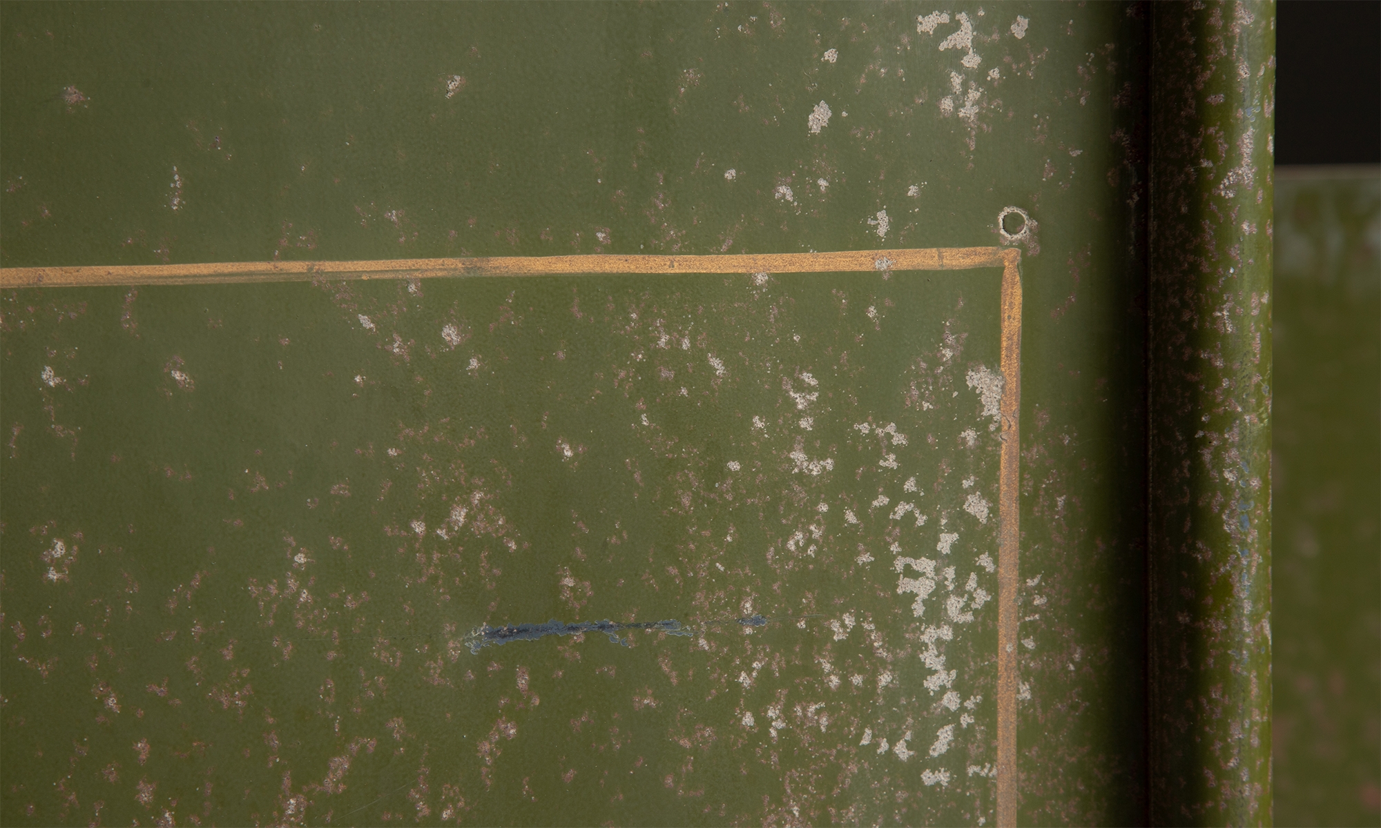 Metal Army Cupboard :: Obsolete