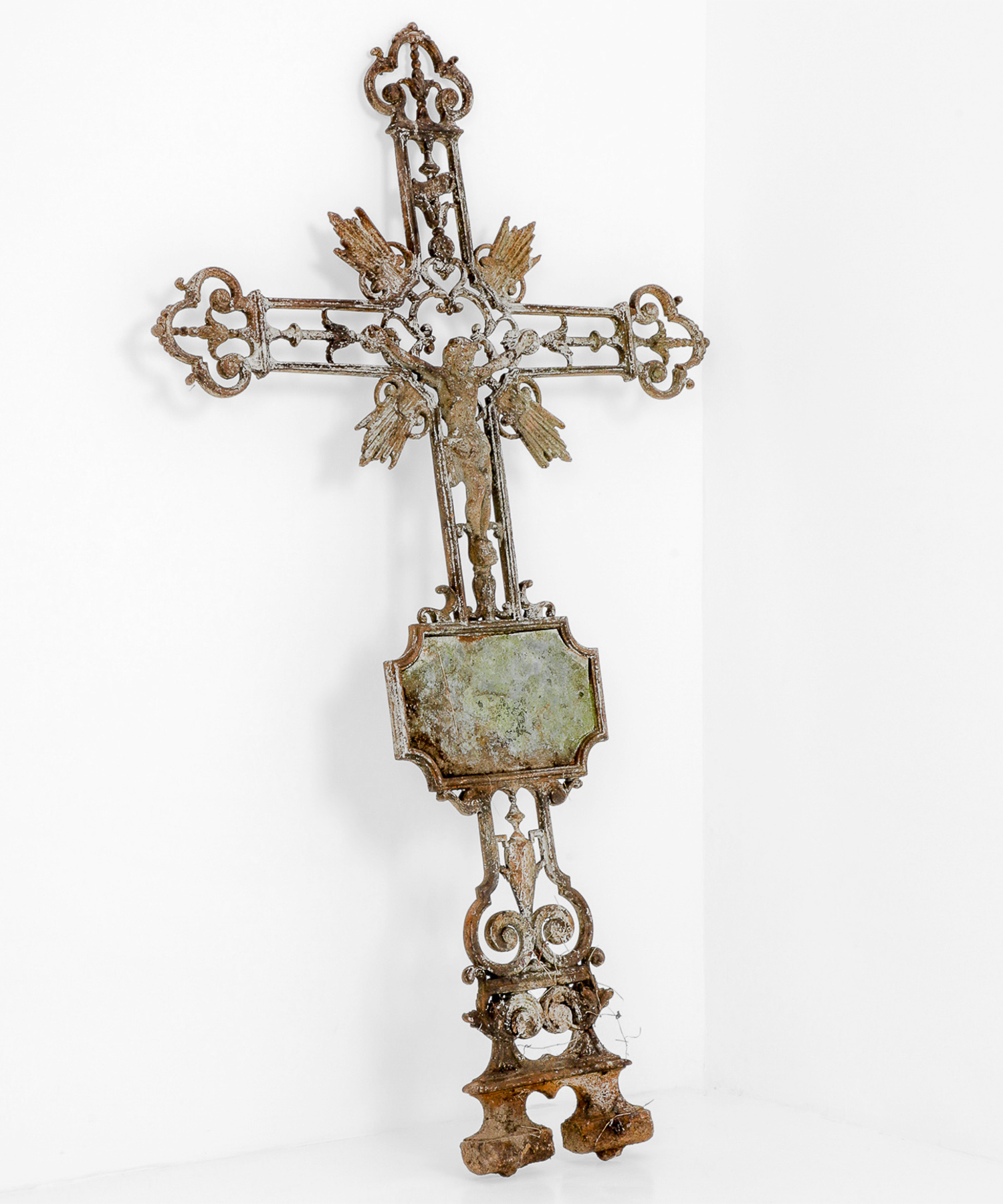 Cast Iron Crucifix :: Obsolete